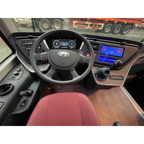HYUNDAI UNIVERSE MẪU EX 2022