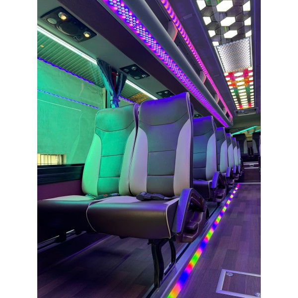 xe U con 29 ghế, xe umini, xe global, xe 29 tracomeco, xe 29 bầu hơi ...