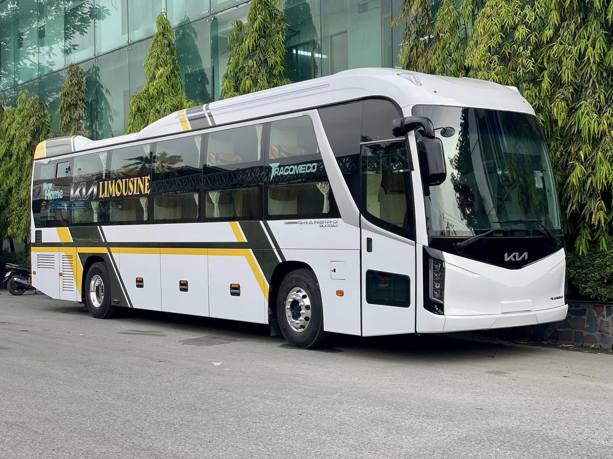 TRACOMECO KIA GRANBIRD H425 NEW 2022